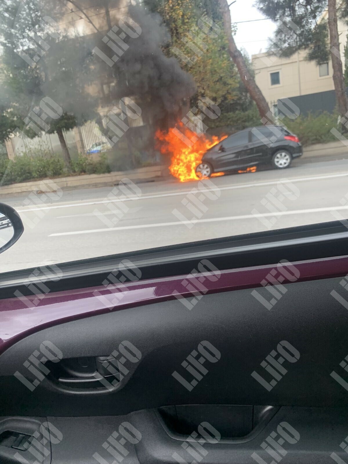 Φωτιά σε αυτοκίνητο στην Κηφισίας | LiFO